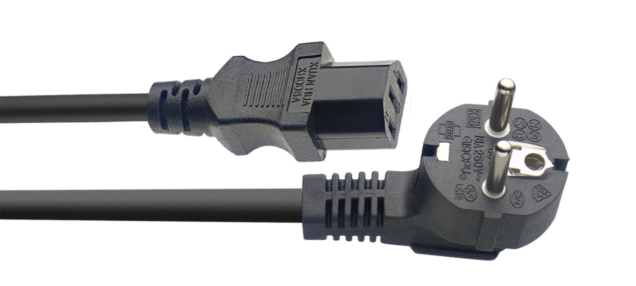 S series power cable, IEC/Schuko (f/m), 1.5 m (5') » Stagg